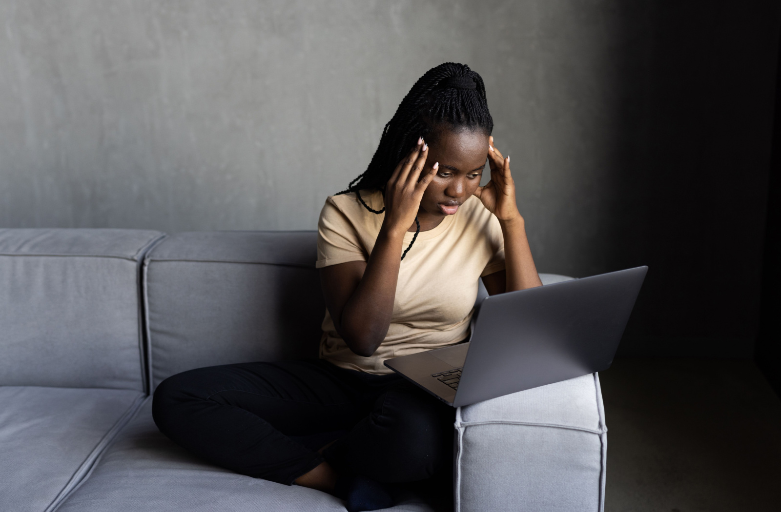 Can Sitting Too Close to Your Monitor Damage Your Eyes? | CA