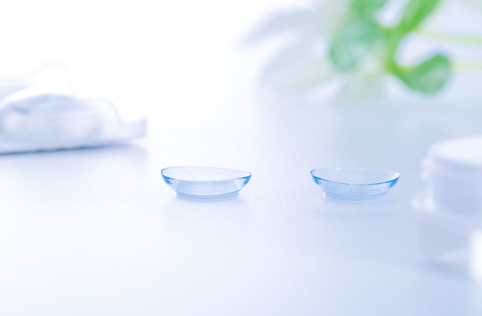 Daily vs. Biweekly vs. Monthly Contact Lenses | San Diego